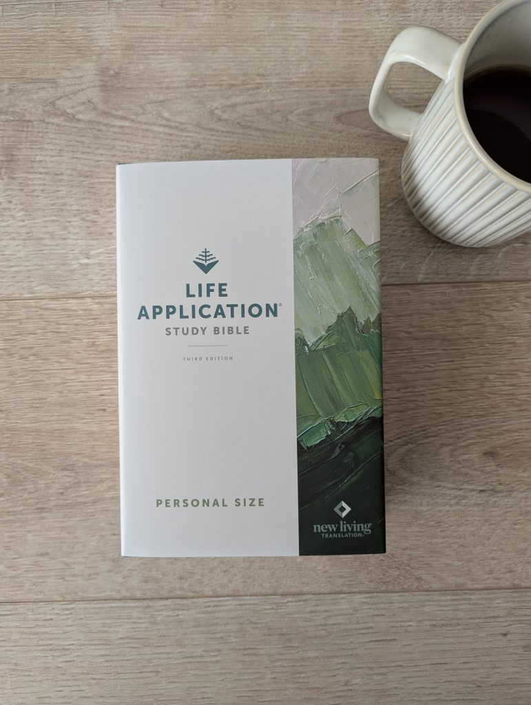 Visual Update of the Life Application Study Bible – Tyndale Bibles